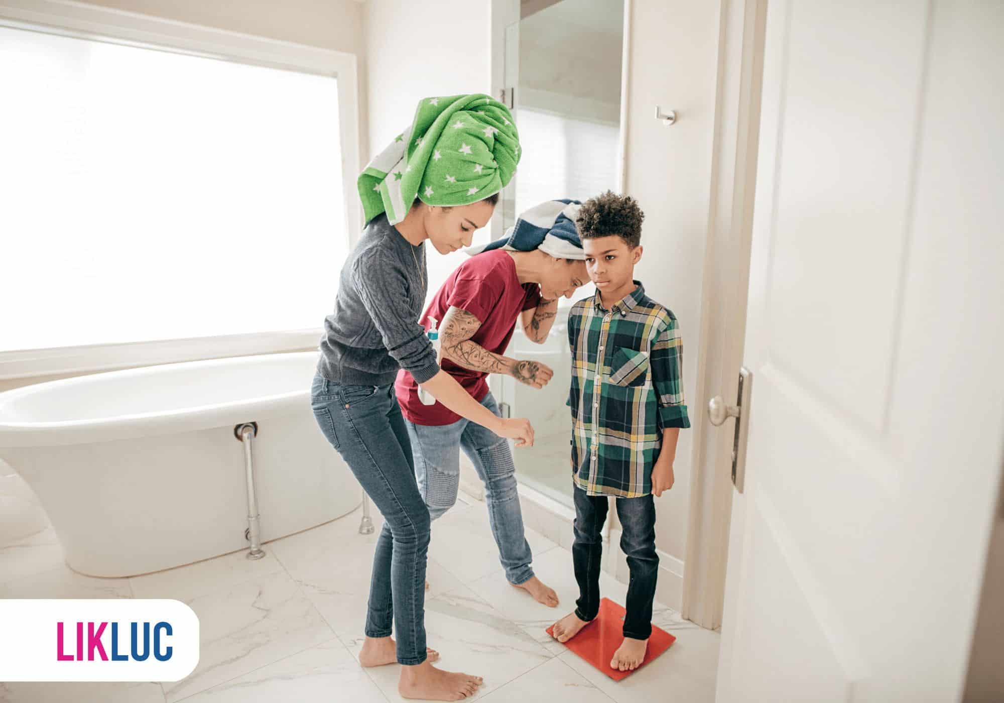 Peso ideal por idade infantil: conheça o guia completo